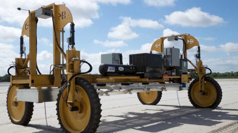 Robotic Strawberry Picker Ramping up for Rollout - Growing Produce